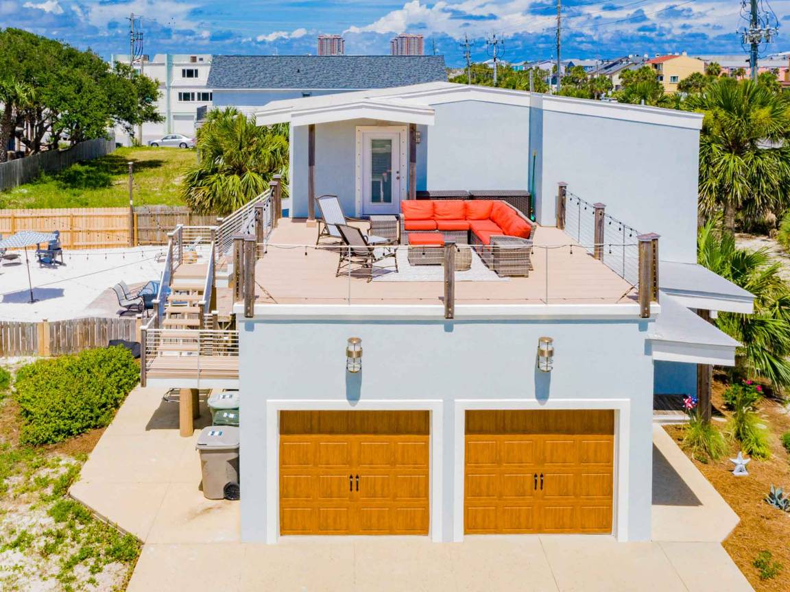 165 M² House ∙ 4 Bedrooms ∙ 9 Guests - Pensacola Beach, FL