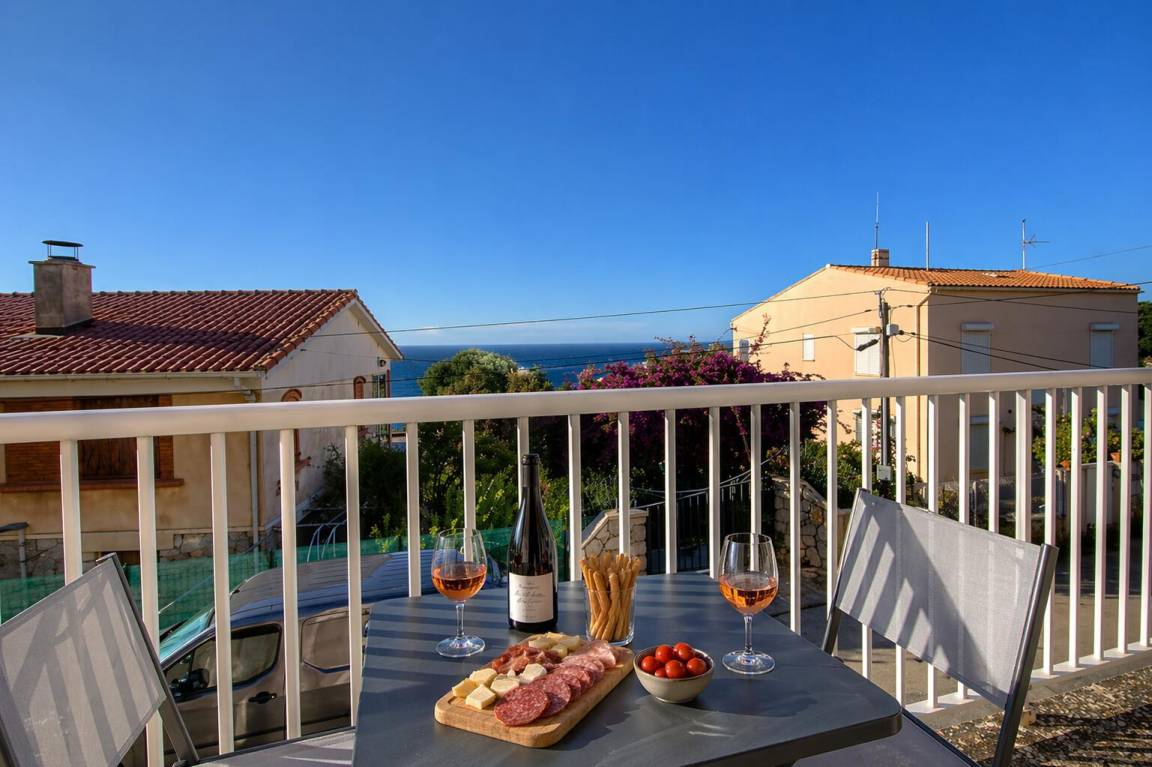 70 M² Gîte ∙ 2 Bedrooms ∙ 4 Guests - Calvi
