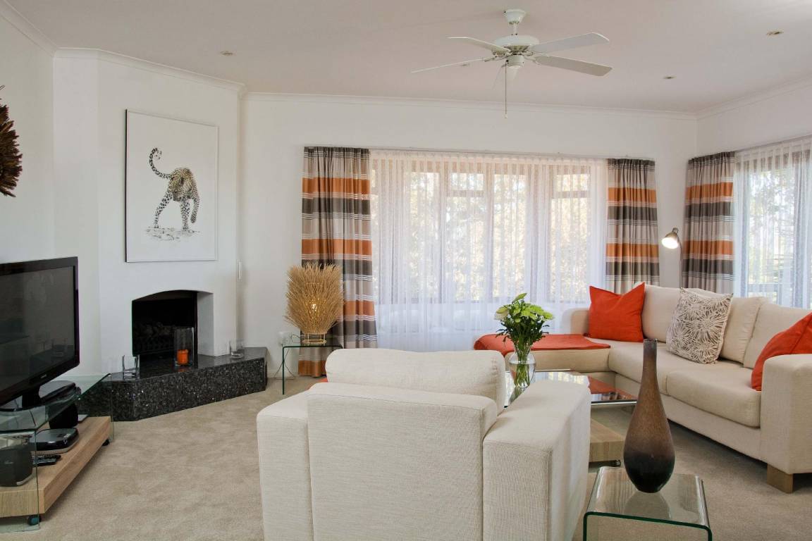 140 M² Apartment ∙ 1 Bedroom ∙ 2 Guests - Somerset West