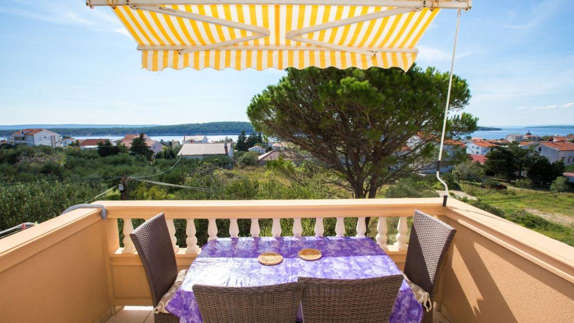 44 M² Apartment ∙ 2 Bedrooms ∙ 4 Guests - Rab