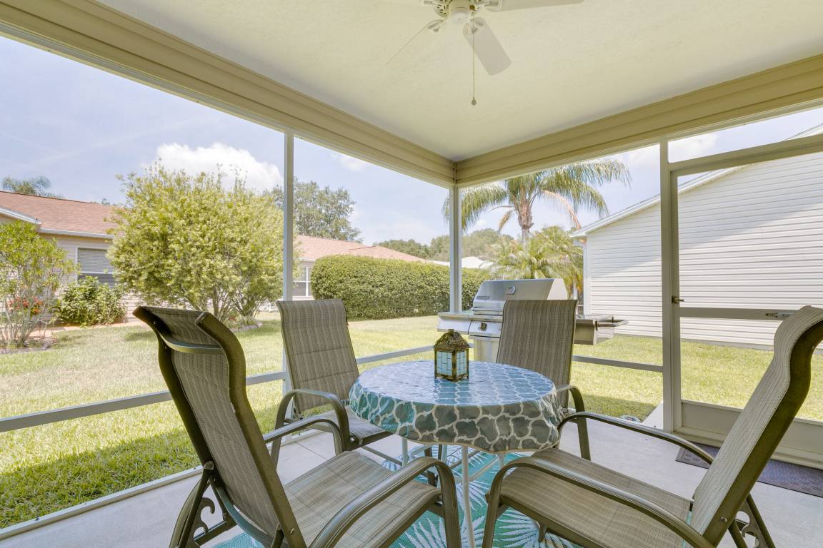 111 M² House ∙ 2 Bedrooms ∙ 4 Guests - Lake Weir, FL