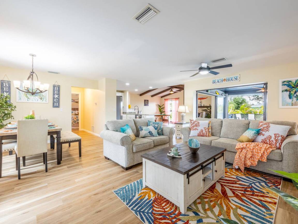 Villa ∙ 2 Bedrooms ∙ 8 Guests - Englewood, FL