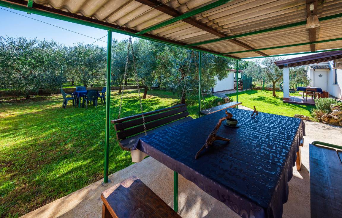 50 M² Ferienhaus ∙ 2 Schlafzimmer ∙ 4 Gäste - Ližnjan