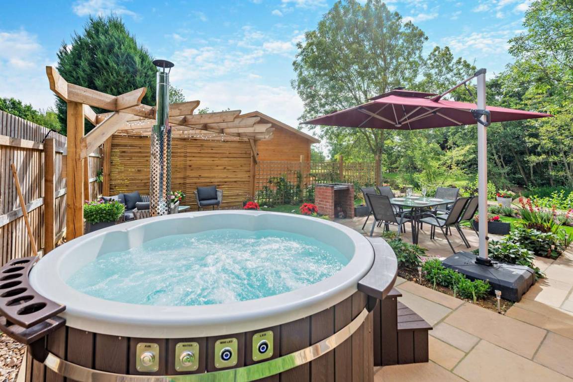 Lodge ∙ 2 Bedrooms ∙ 4 Guests - Lincolnshire