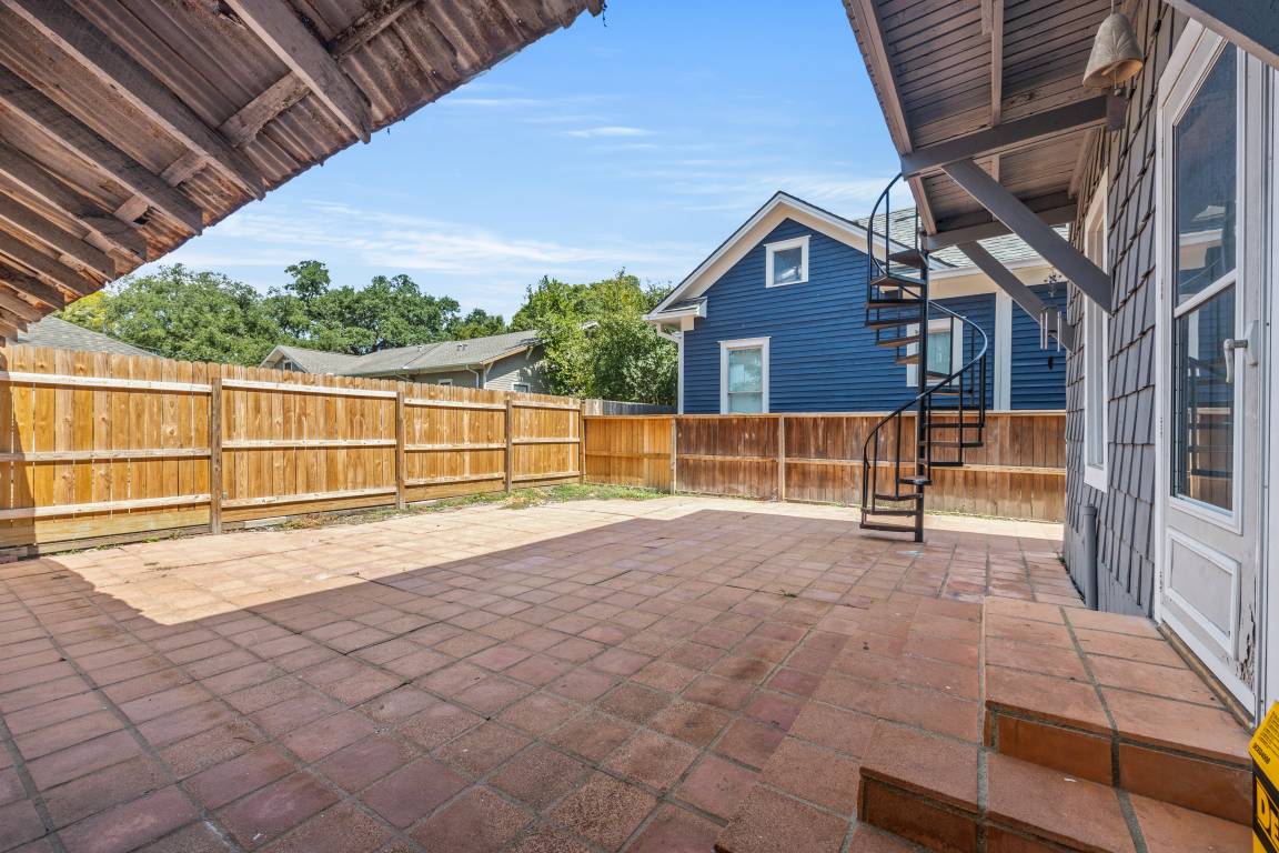 102 M² House ∙ 2 Bedrooms ∙ 5 Guests - Northside - Houston