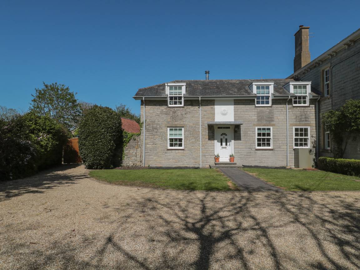 Cottage ∙ 2 Bedrooms ∙ 4 Guests - Weston-super-Mare