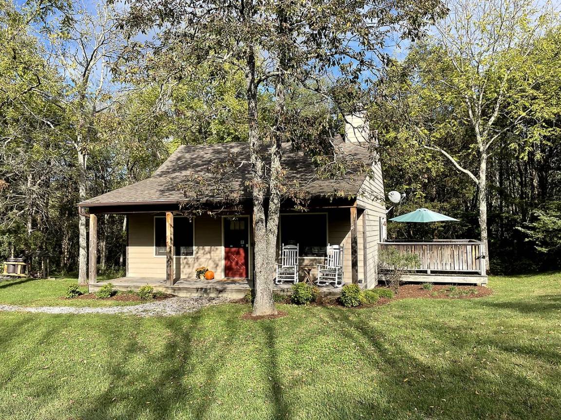 House ∙ 1 Bedroom ∙ 2 Guests - Lexington, VA