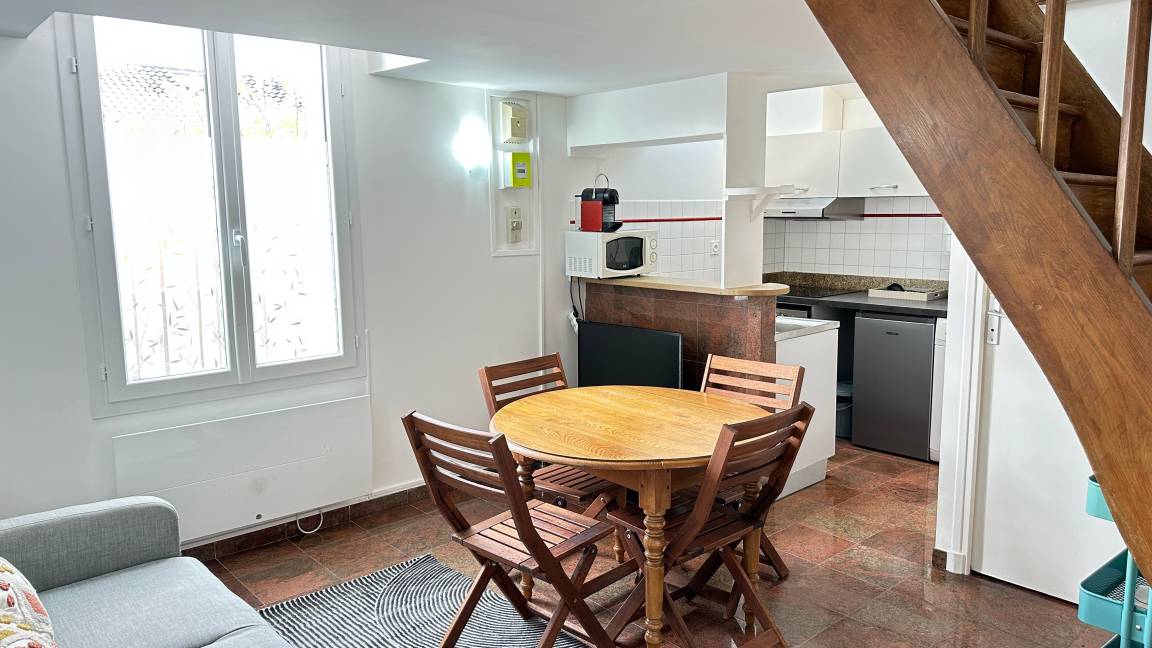 42 M² Appartement ∙ 2 Chambres ∙ 5 Personnes - Drancy