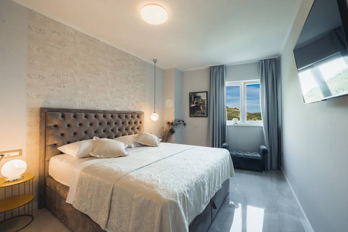 Apartment ∙ 2 Bedrooms ∙ 24 Guests - Makarska
