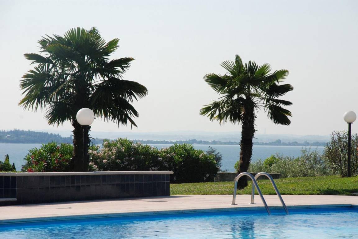 75 M² Apartment ∙ 2 Bedrooms ∙ 6 Guests - Sirmione