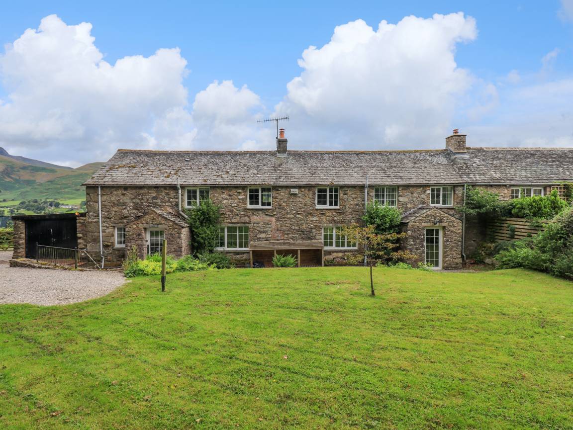 Cottage ∙ 4 Bedrooms ∙ 8 Guests - Glenridding