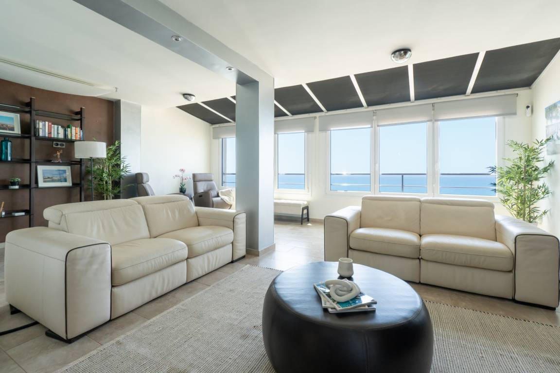 98 M² Lägenhet ∙ 2 Sovrum ∙ 6 Gäster - Fuengirola