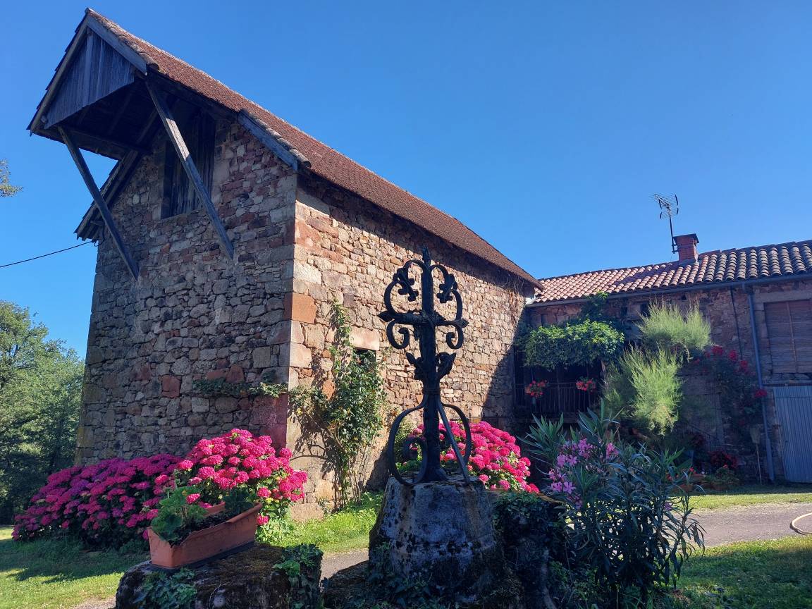 75 M² Gîte ∙ 2 Chambres ∙ 4 Personnes - Najac