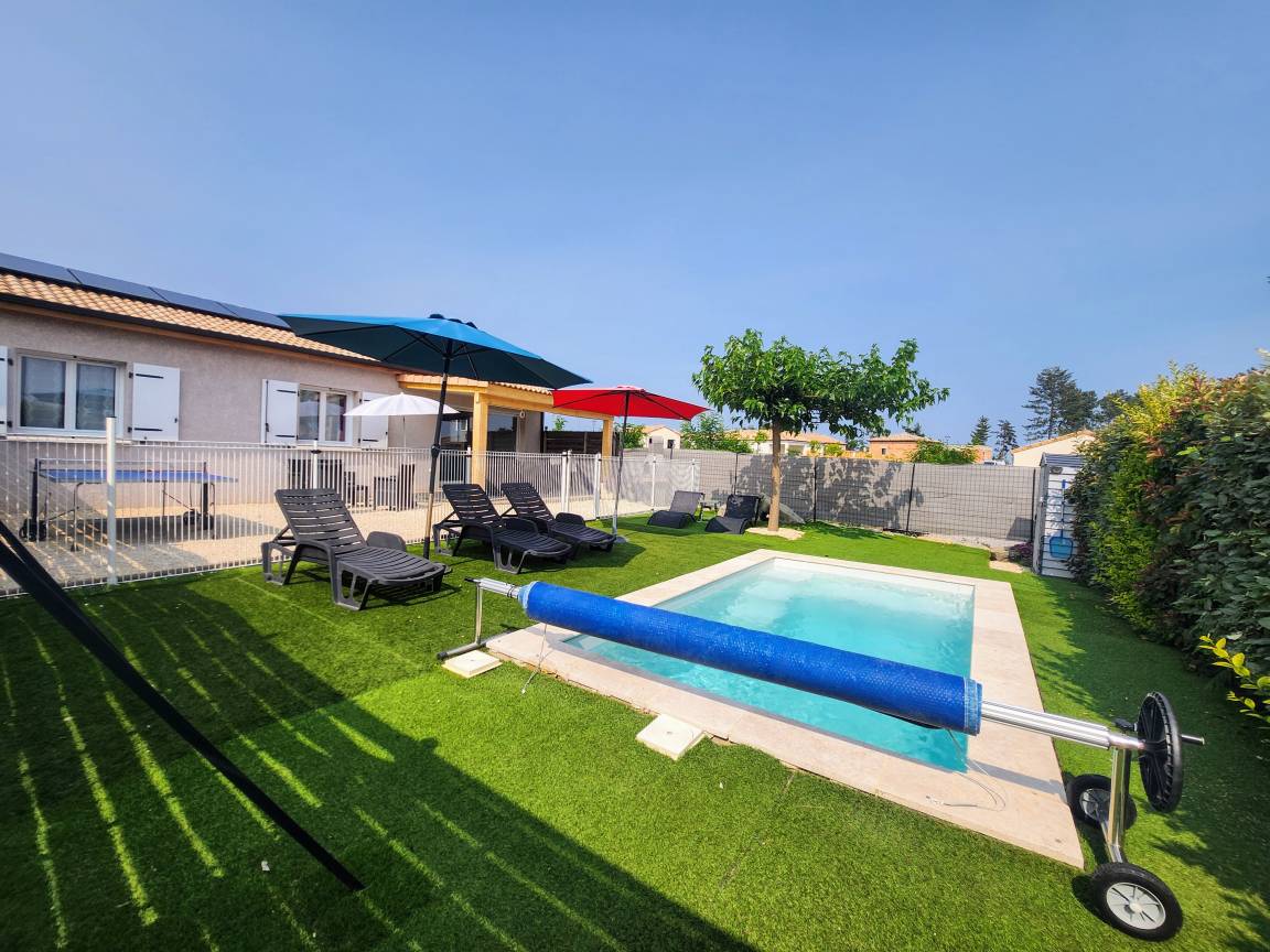 70 M² Villa ∙ 3 Slaapkamers ∙ 6 Gasten - Largentière