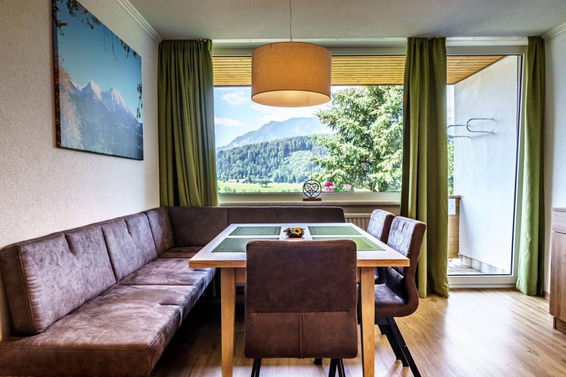 70 M² Ferienwohnung ∙ 2 Schlafzimmer ∙ 5 Gäste - Windischgarsten