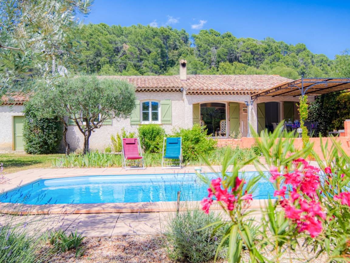 180 M² Maison De Vacances ∙ 4 Chambres ∙ 8 Personnes - Draguignan