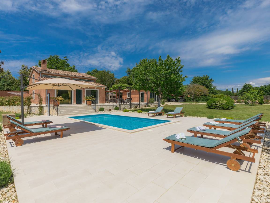 200 M² Maison De Vacances ∙ 4 Chambres ∙ 10 Personnes - Rovinj