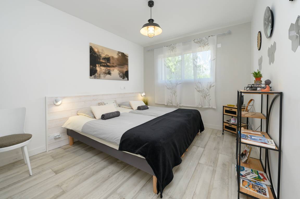 24 M² Chambre D'hôtes ∙ 2 Chambres ∙ 4 Personnes - Locmariaquer