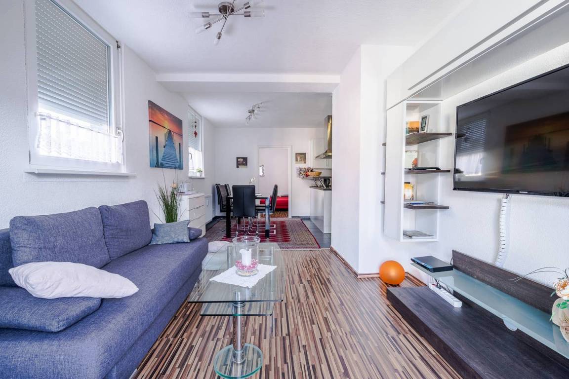 80 M² Ferienwohnung ∙ 2 Schlafzimmer ∙ 6 Gäste - Konstanz