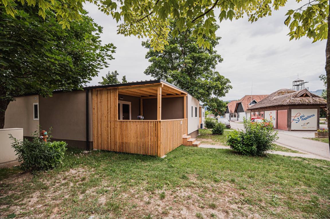 52 M² Camping ∙ 2 Chambres ∙ 6 Personnes - Jesenice