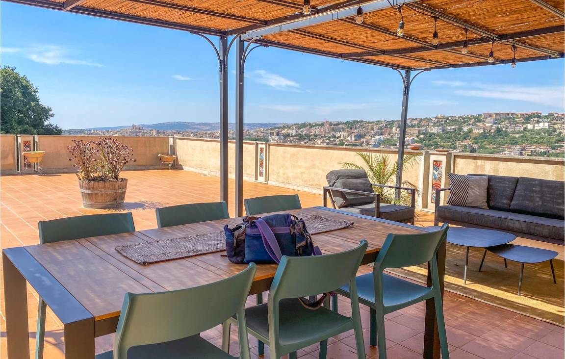 280 M² Huis ∙ 2 Slaapkamers ∙ 6 Gasten - Modica