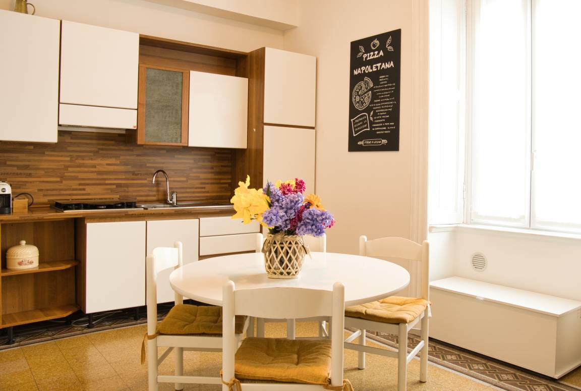 50 M² Apartamento ∙ 1 Habitación ∙ 4 Huéspedes - Lecco