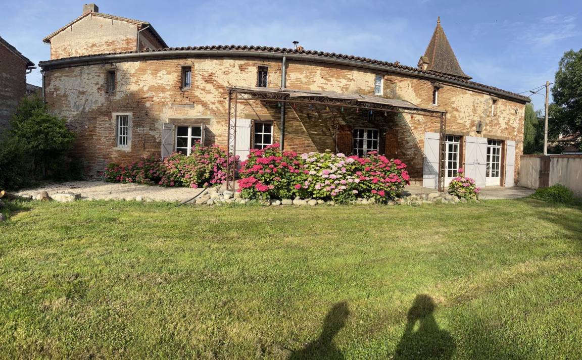 280 M² Gîte ∙ 6 Chambres ∙ 12 Personnes - Muret
