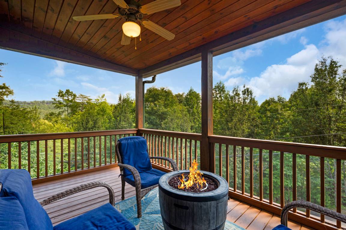 217 M² Cabin ∙ 3 Bedrooms ∙ 8 Guests - Georgia, GA