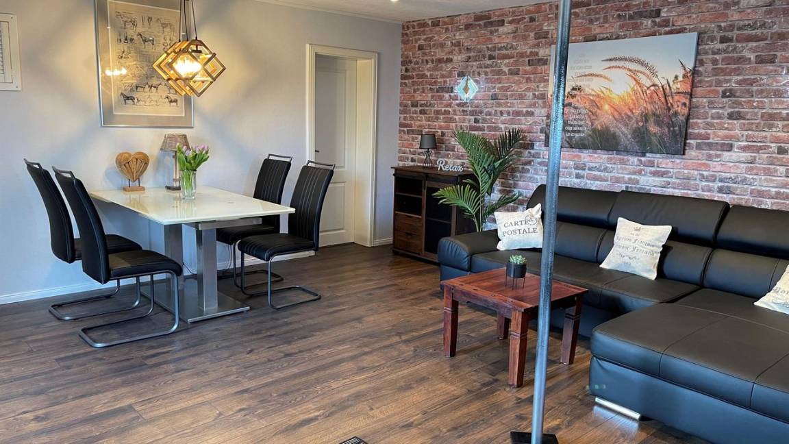 75 M² Huoneisto ∙ 1 Makuuhuone ∙ 4 Vierasta - Soltau