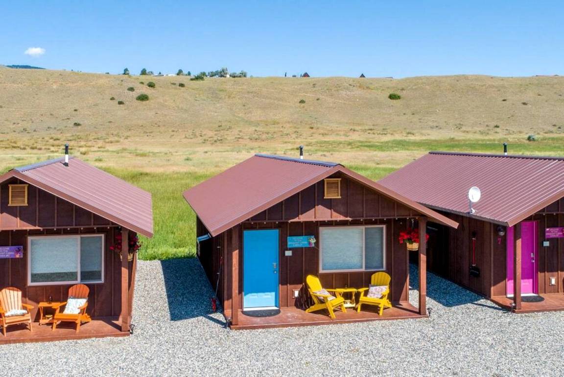 House ∙ 1 Bedroom ∙ 6 Guests - Emigrant, MT