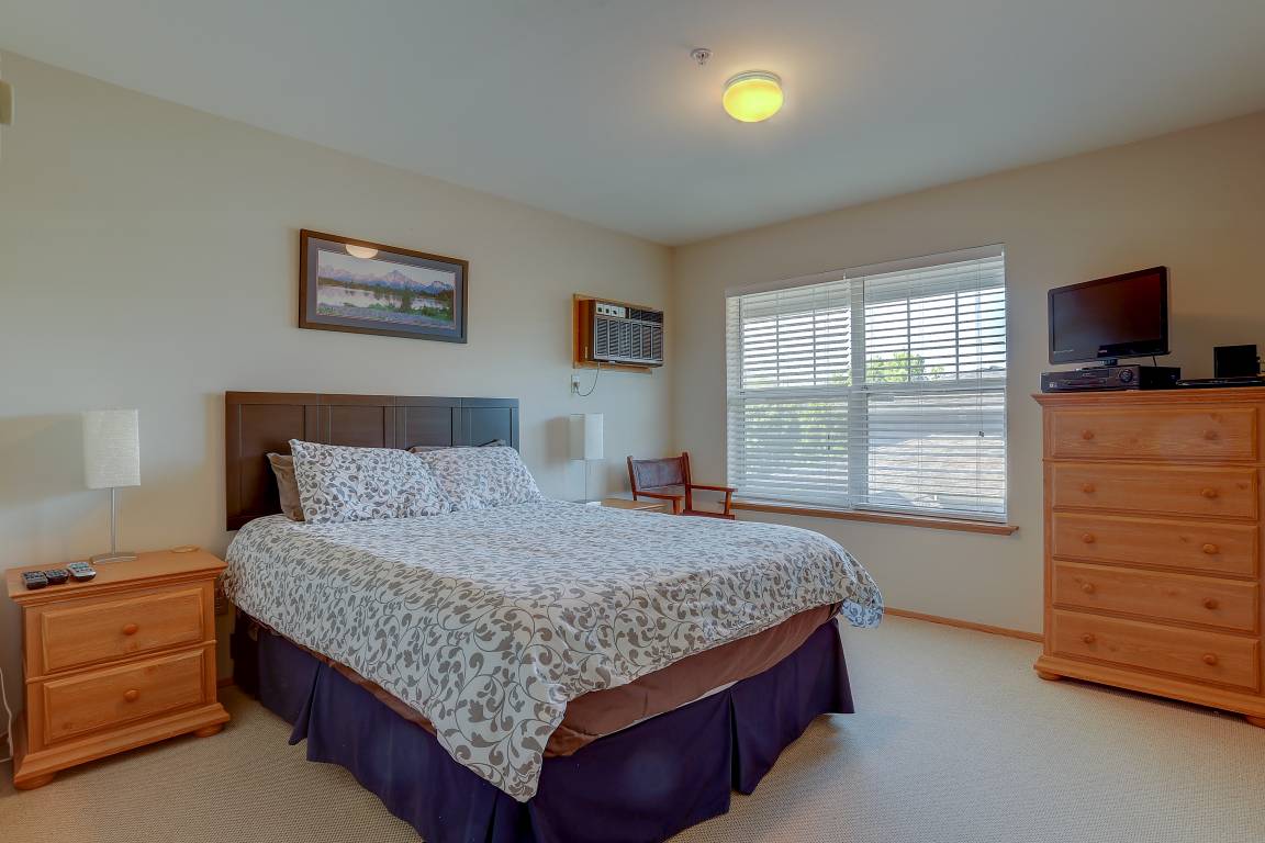 79 M² Condo ∙ 2 Bedrooms ∙ 4 Guests - White Salmon, WA