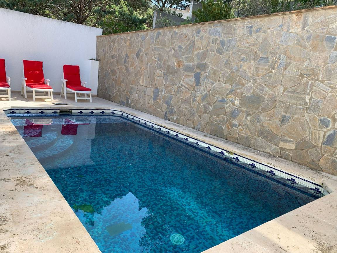 221 M² Villa ∙ 4 Bedrooms ∙ 8 Guests - Cadaqués