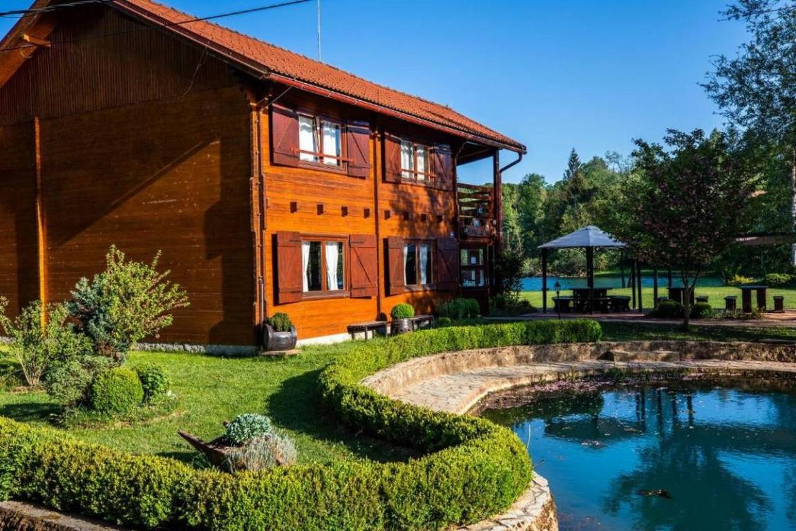 50 M² Ferienwohnung ∙ 2 Schlafzimmer ∙ 4 Gäste - Karlovac