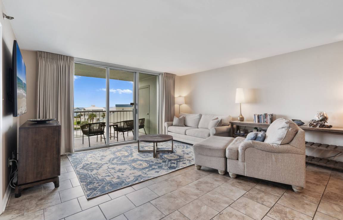 Condo ∙ 2 Bedrooms ∙ 4 Guests - Pensacola Beach, FL
