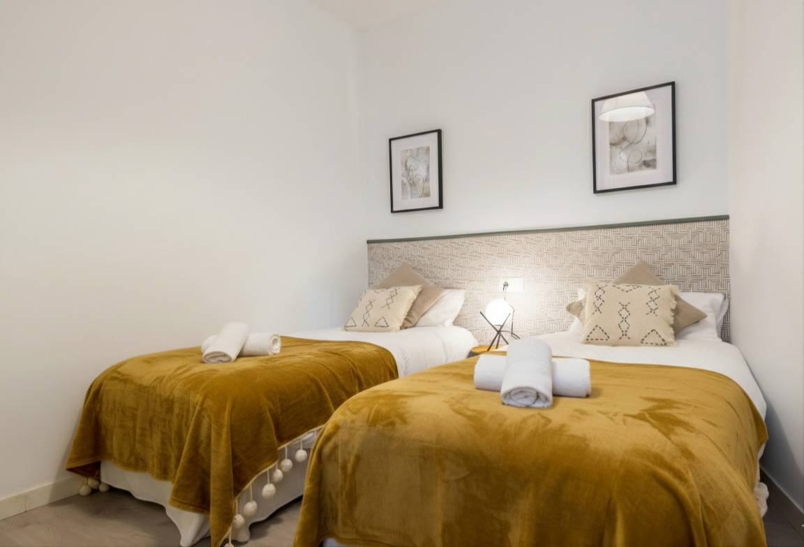 46 M² Apartamento ∙ 2 Habitaciones ∙ 6 Huéspedes - Chueca