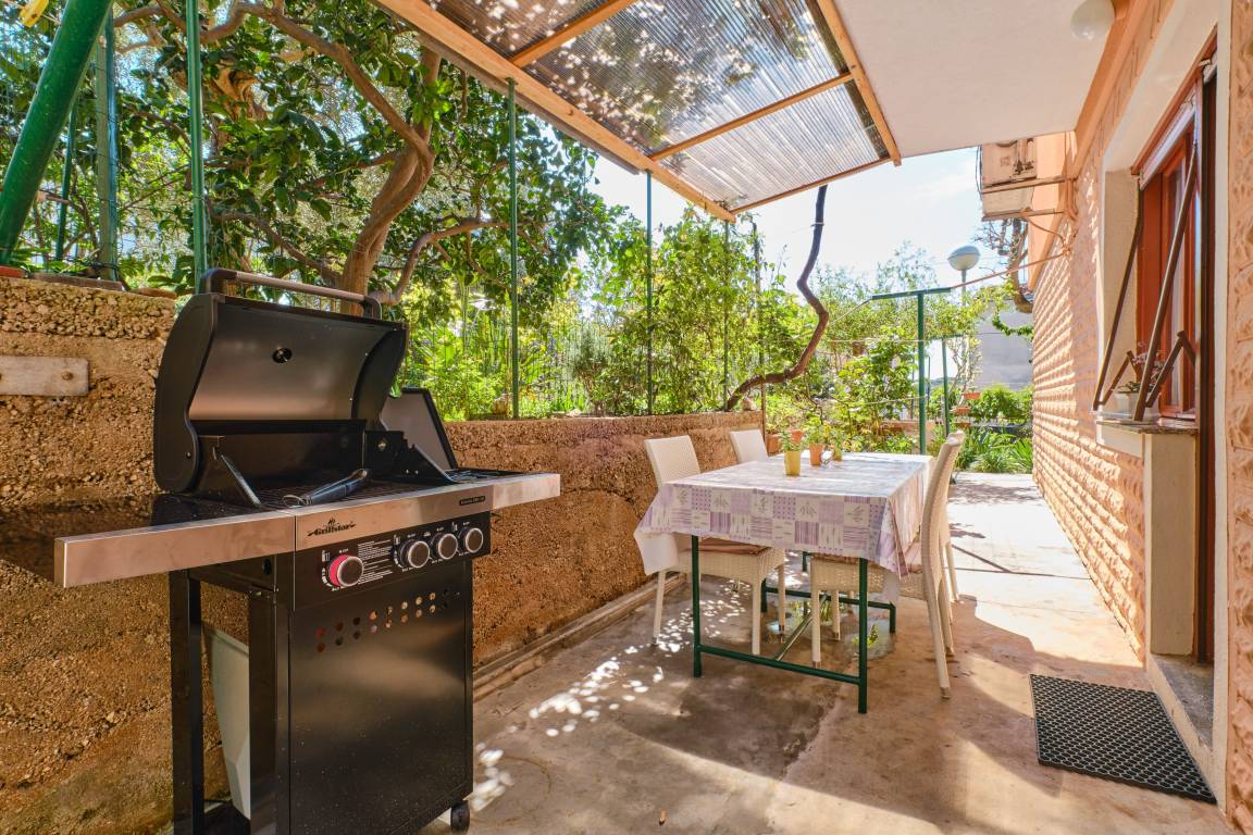 70 M² Ferienwohnung ∙ 2 Schlafzimmer ∙ 4 Gäste - Mali Lošinj