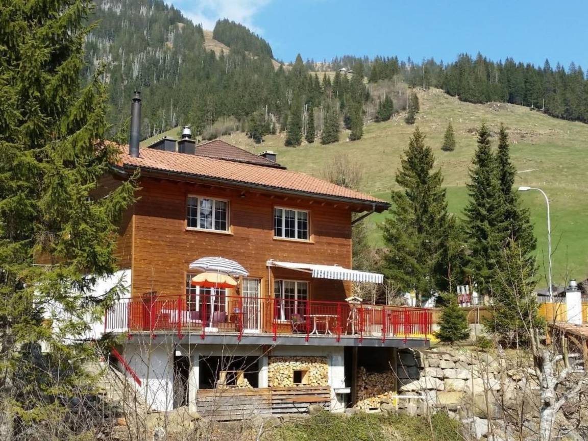 160 M² Ferienhaus ∙ 1 Schlafzimmer ∙ 8 Gäste - Brienz