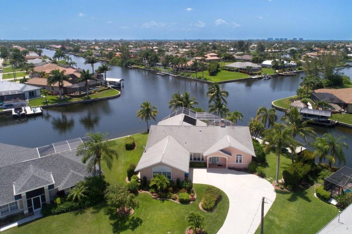 190 M² Villa ∙ 3 Bedrooms ∙ 6 Guests - Cape Coral, FL