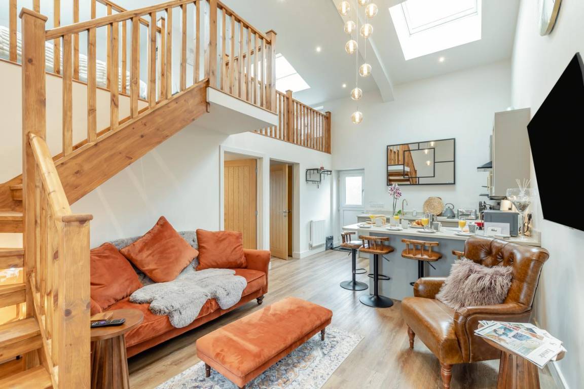 Cottage ∙ 2 Bedrooms ∙ 4 Guests - Chesterfield