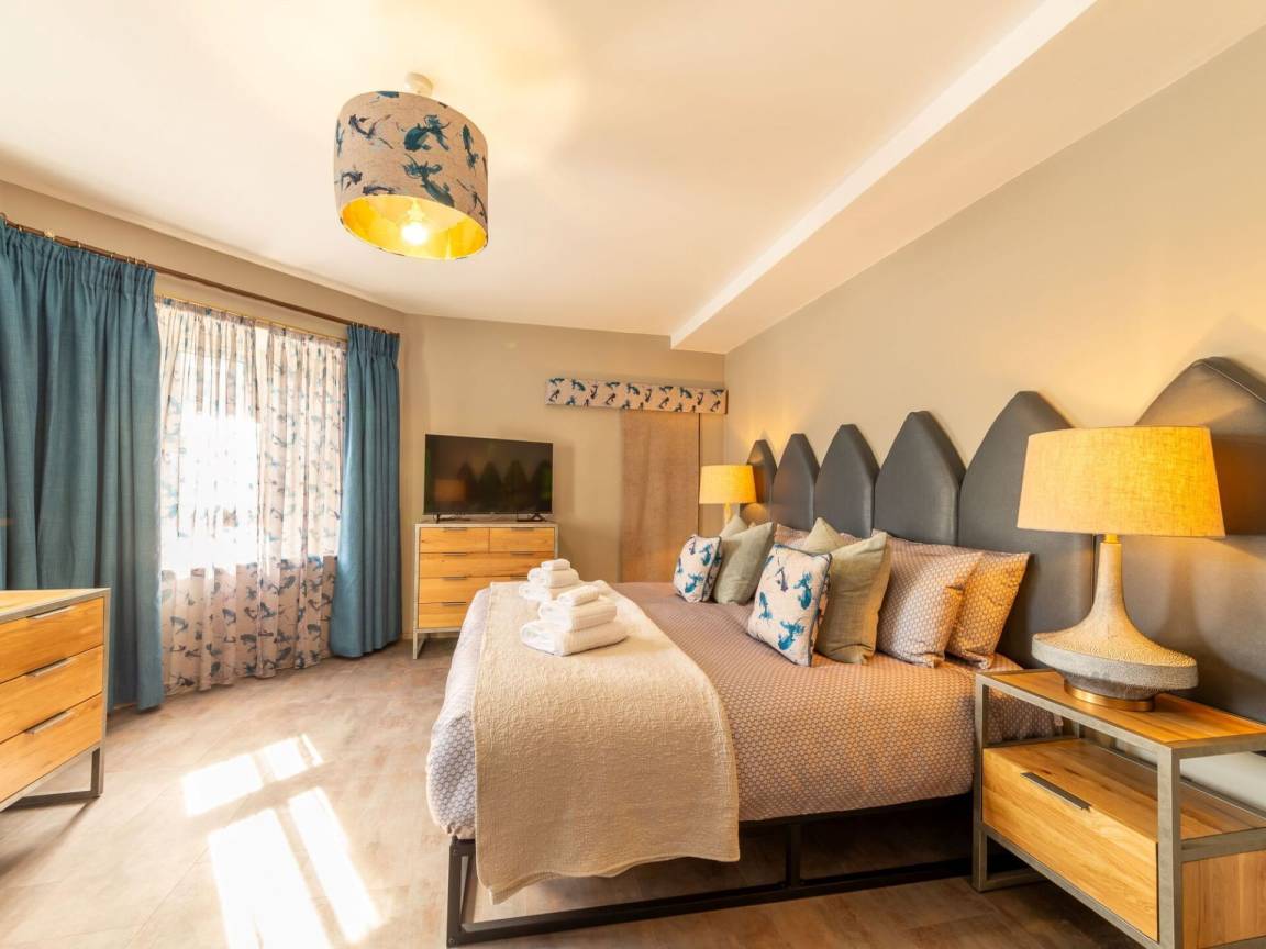 154 M² Ferienhaus ∙ 4 Schlafzimmer ∙ 8 Gäste - Newquay