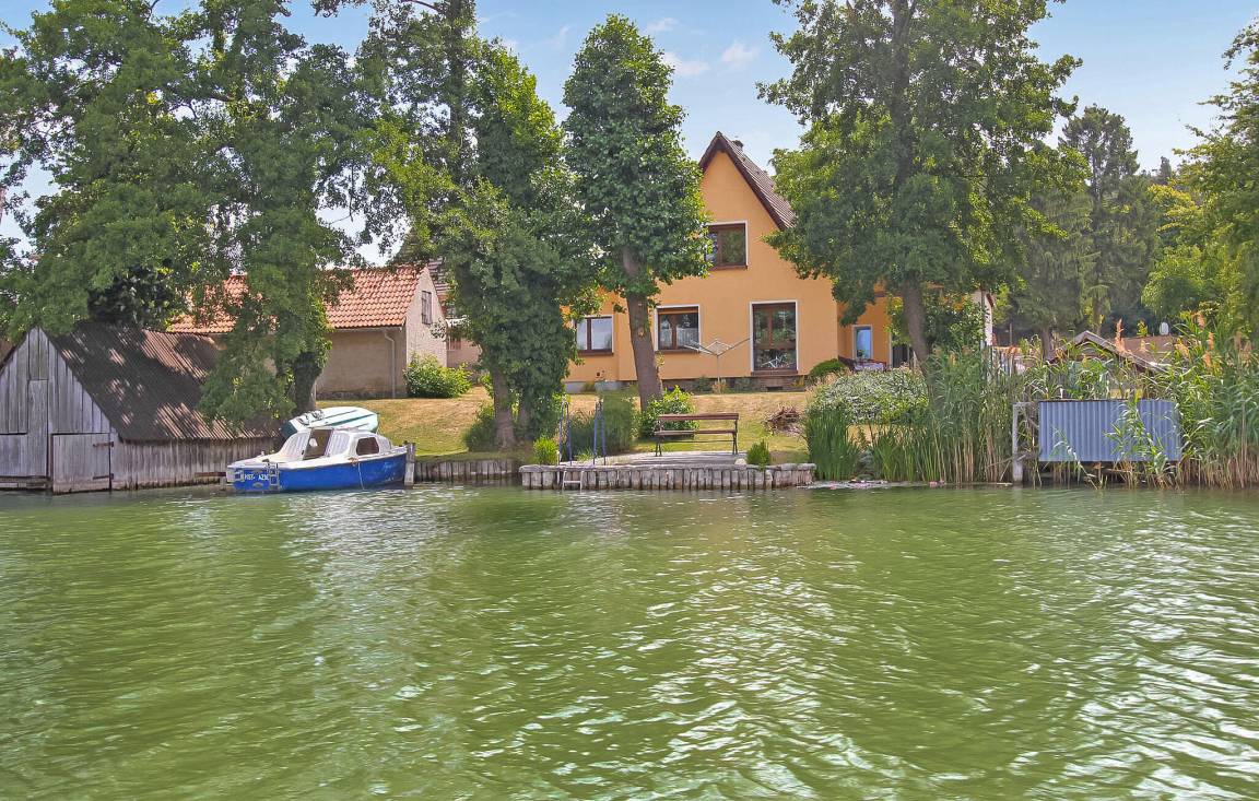 35 M² Ferienwohnung ∙ 1 Schlafzimmer ∙ 2 Gäste - Feldberger Seenlandschaft