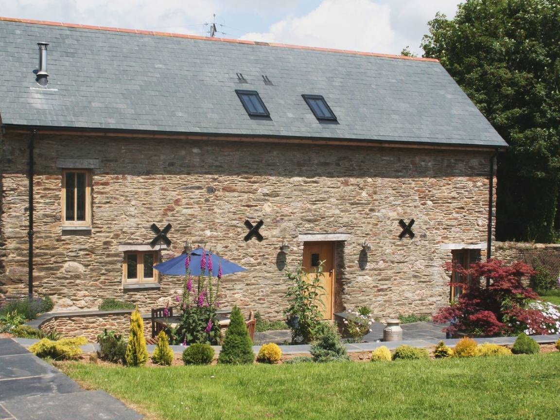 Cottage ∙ 2 Bedrooms ∙ 5 Guests - Totnes