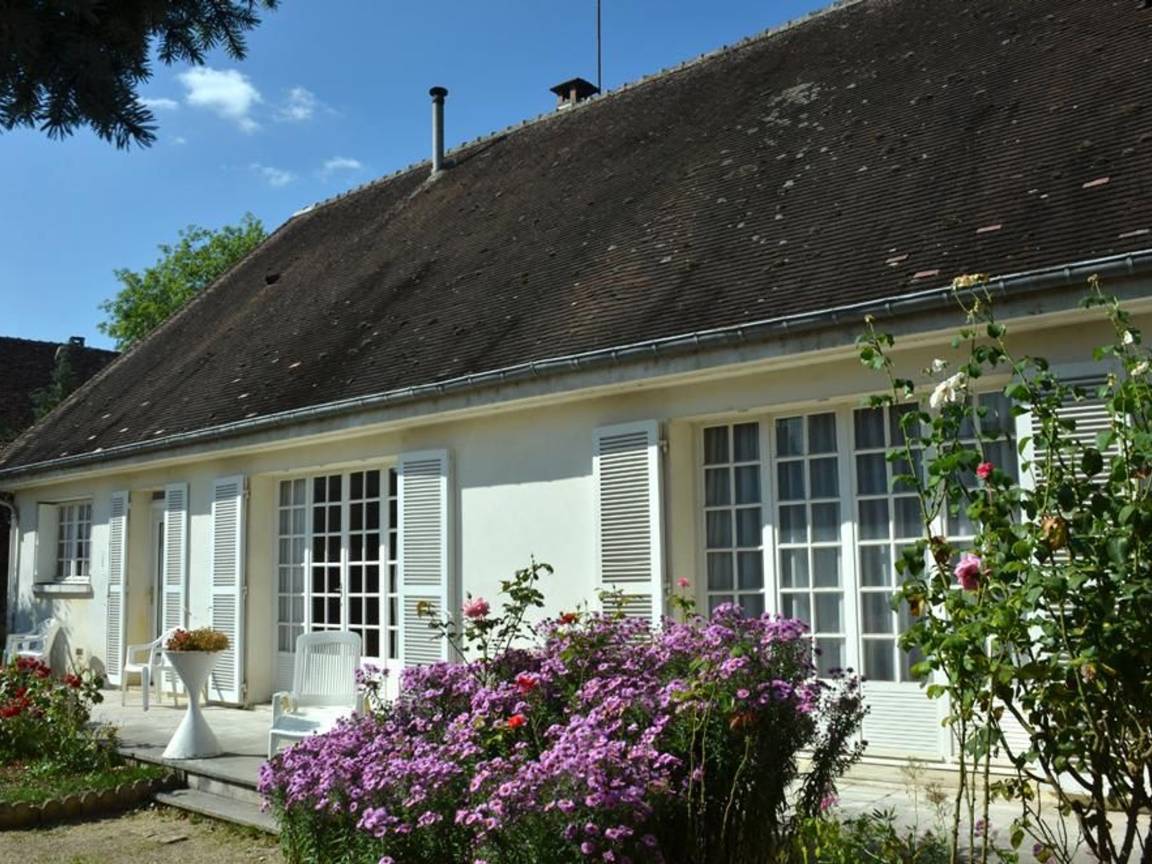 180 M² Cottage ∙ 3 Bedrooms ∙ 6 Guests - Chablis