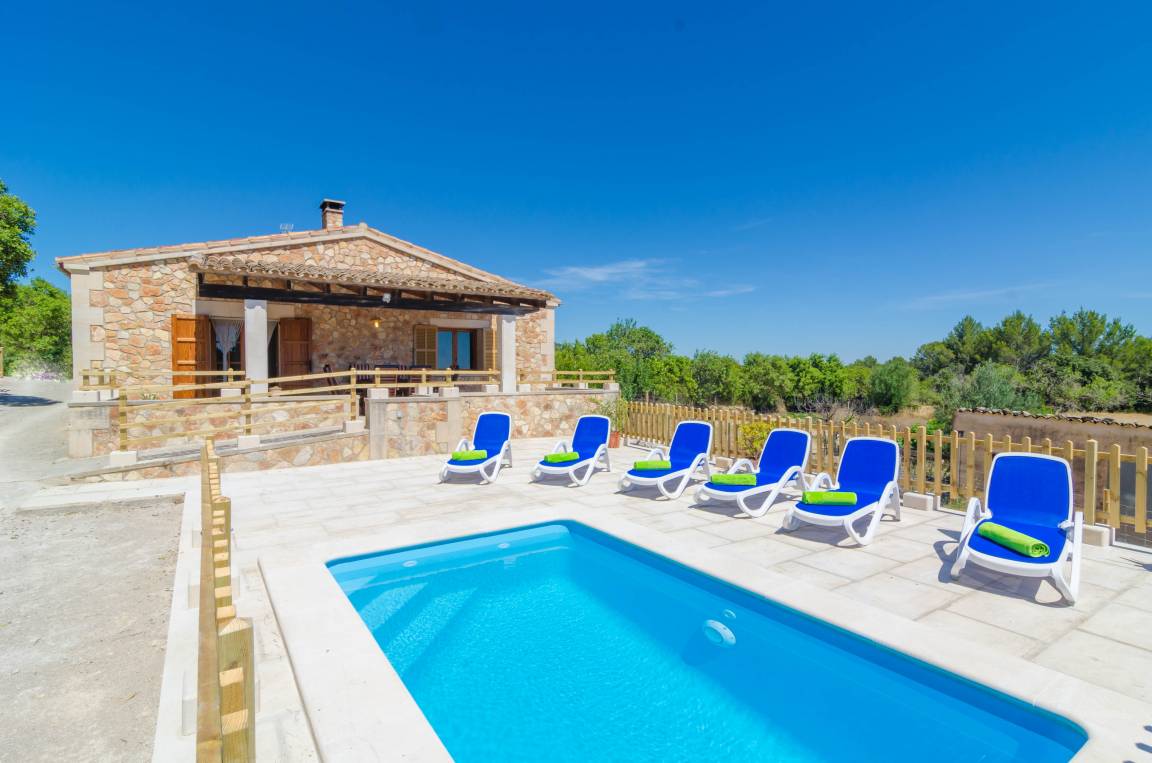 190 M² Villa ∙ 3 Schlafzimmer ∙ 6 Gäste - Algaida