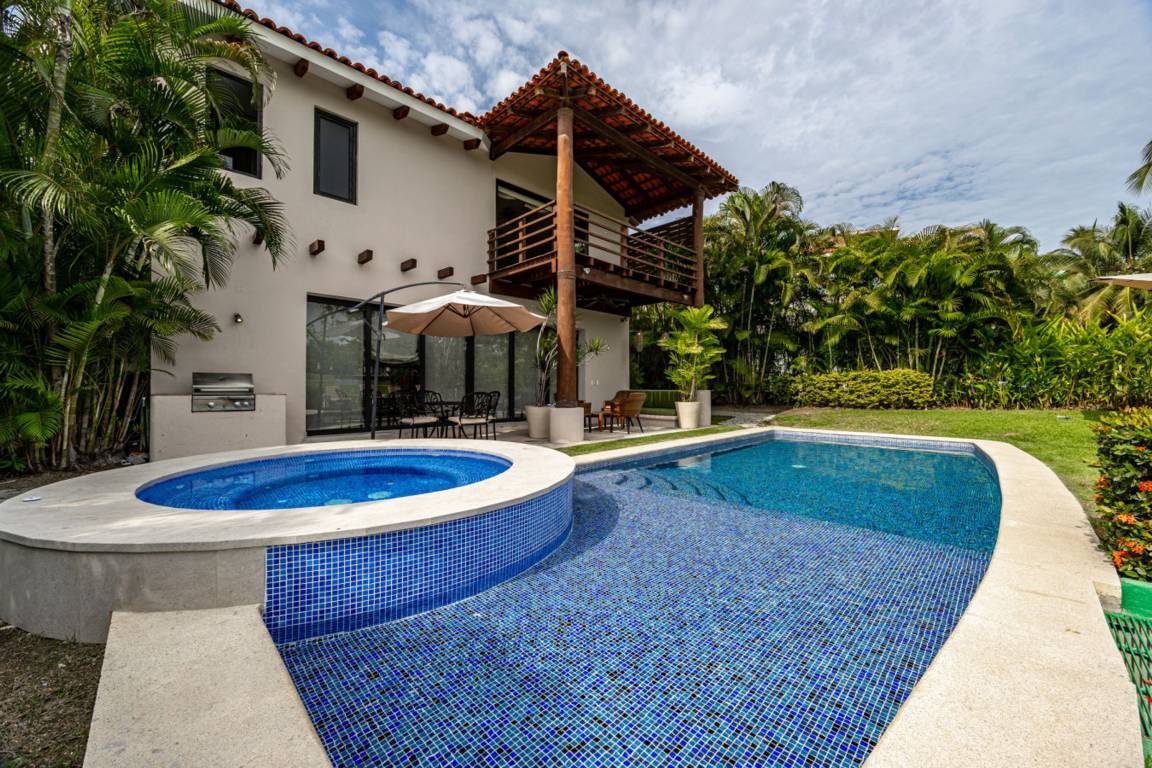 House ∙ 4 Bedrooms ∙ 10 Guests - Punta Mita