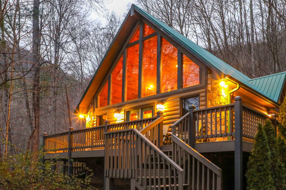 190 M² House ∙ 2 Bedrooms ∙ 6 Guests - Bryson City, NC