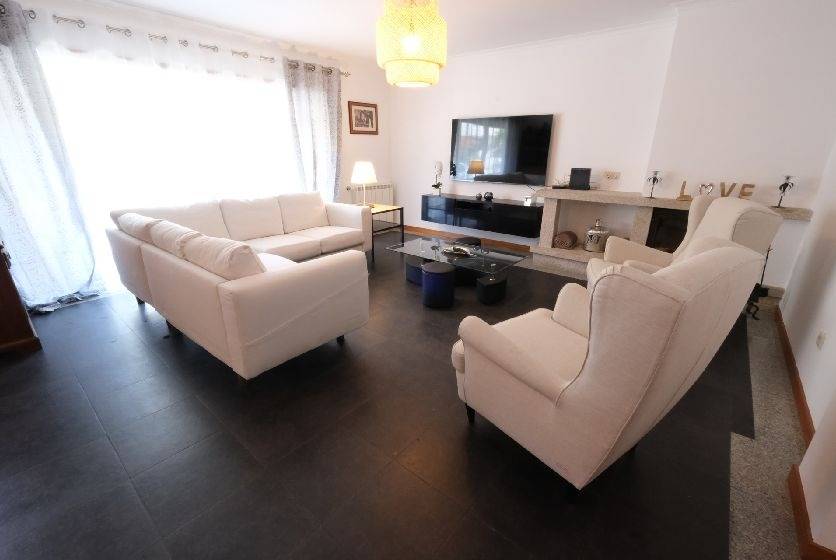 270 M² Maison De Vacances ∙ 5 Chambres ∙ 12 Personnes - Esposende