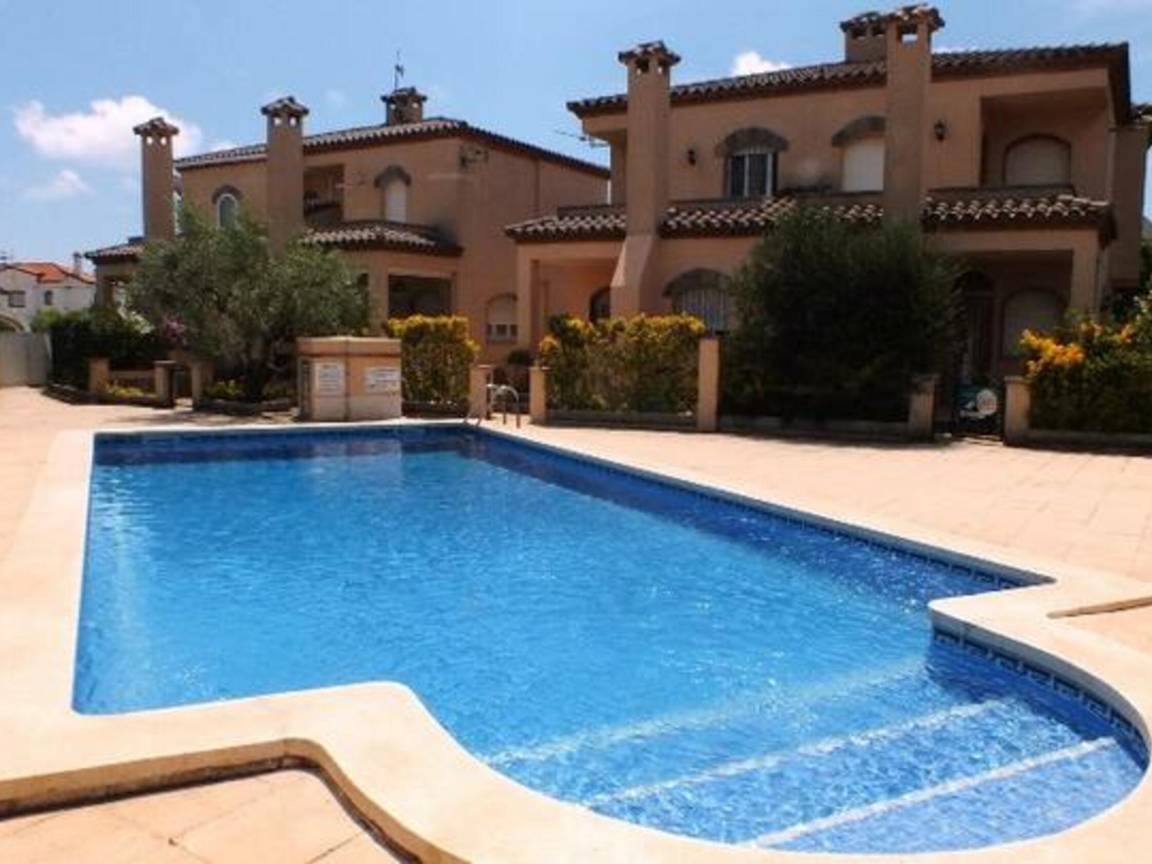 185 M² Casa ∙ 4 Habitaciones ∙ 8 Huéspedes - Miami Platja