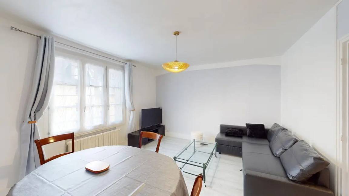 69 M² Huoneisto ∙ 2 Makuuhuonetta ∙ 2 Vierasta - Brest