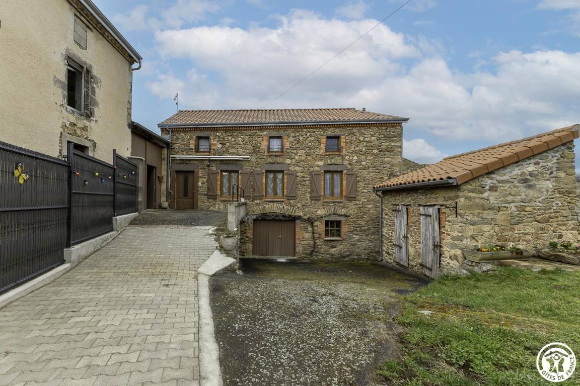 80 M² Gîte ∙ 3 Chambres ∙ 6 Personnes - Puy-de-Dôme
